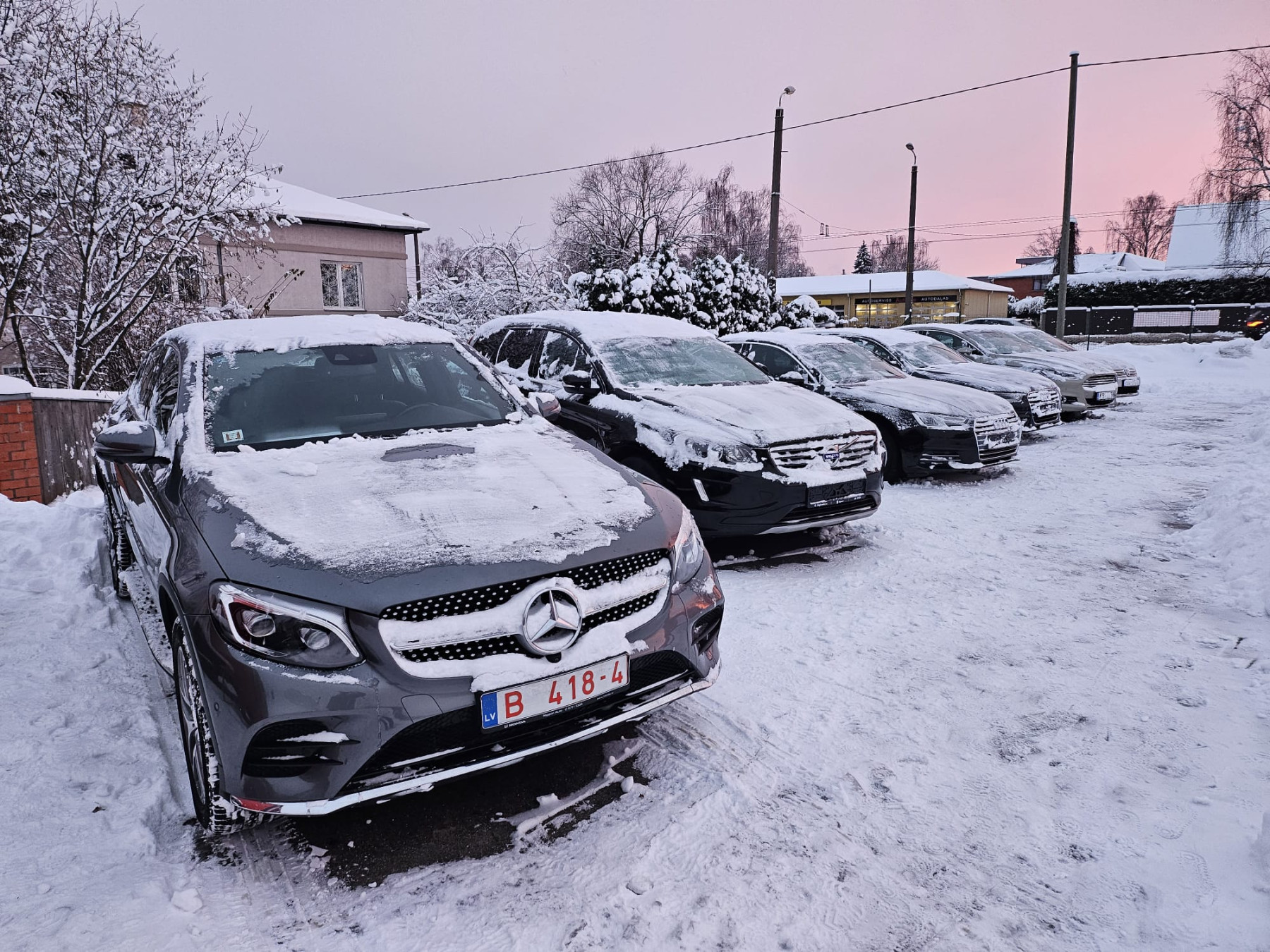 Galvenā - Automašīnu tirdzniecība